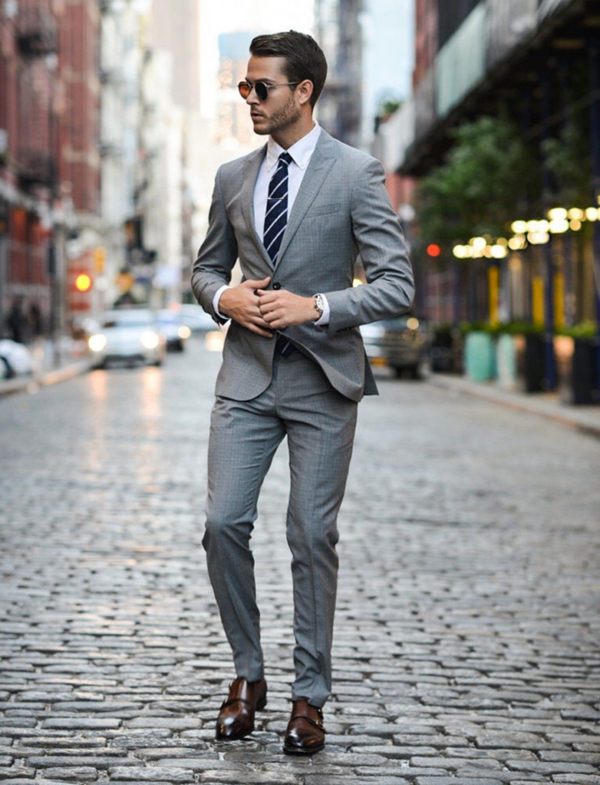 What to Wear to a Job Interview: Best Outfits for Men