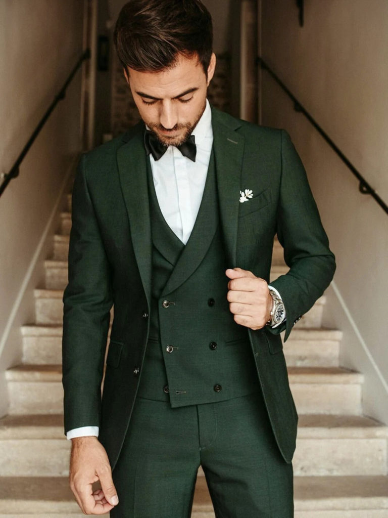 Green Suit Color Combinations to Wear with Shirt and Tie